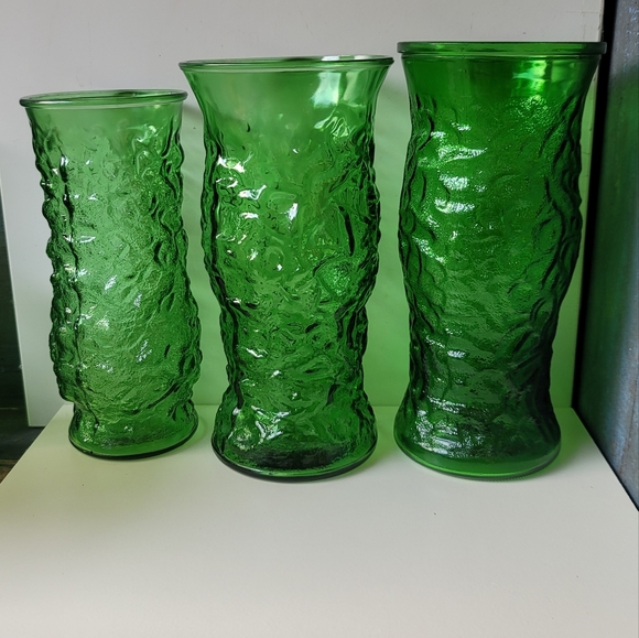 Vintage | Accents | Eo Brody Emerald Green Crinkle Glass Vase Vintage ...